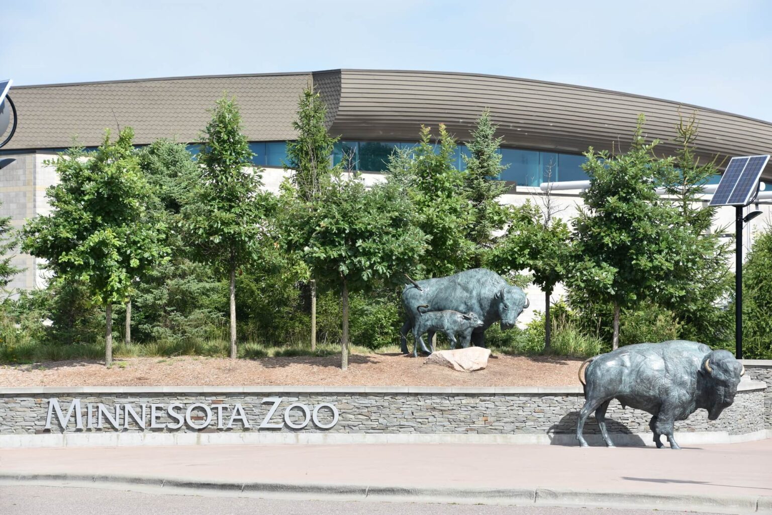 The Best Zoos in Minnesota for Fun & Unique Animal Encounters